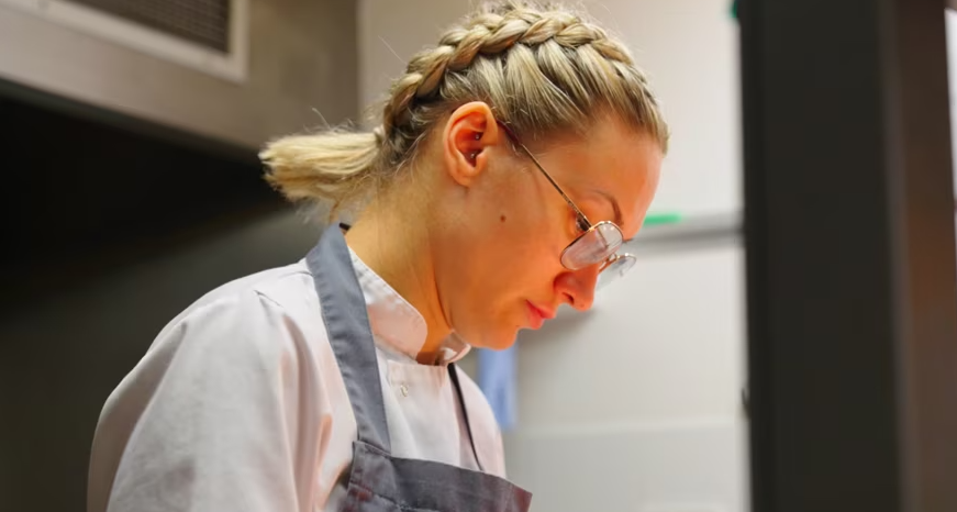 Tiffany Long, The White Hart, Norfolk | Kerrymaid